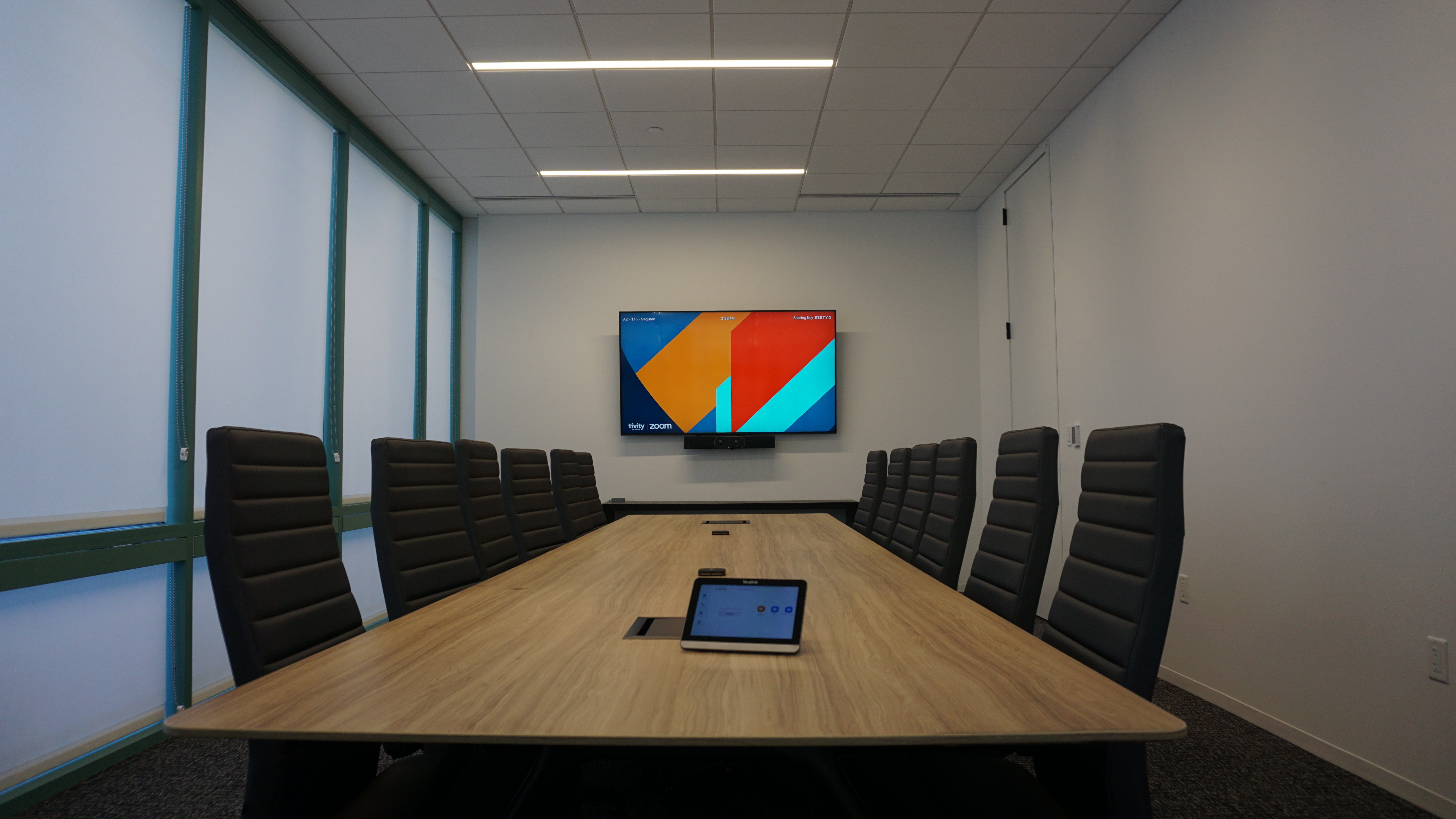 AI-Powered Video Bars for Smart Conference Room Technology